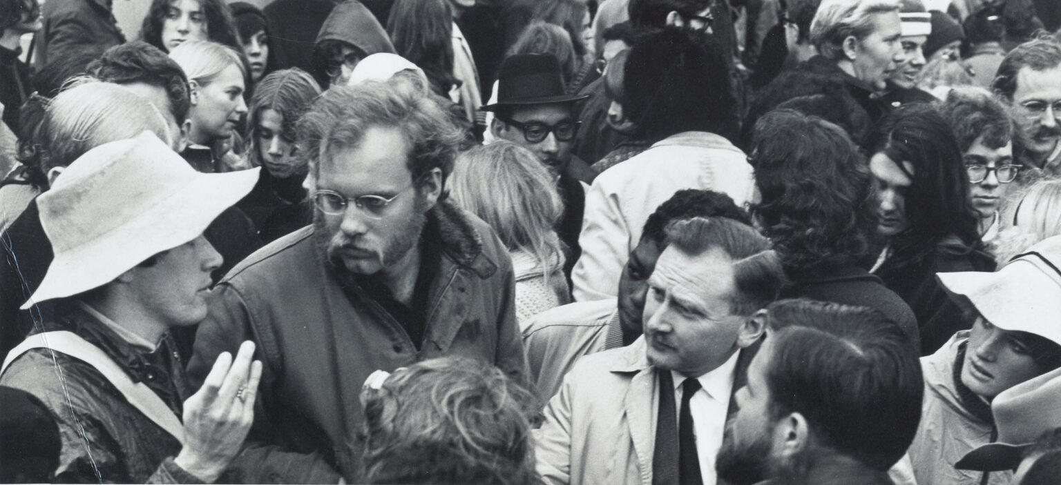 Biography – David Harris